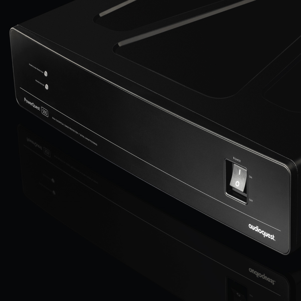 AudioQuest PowerQuest 505 12-Outlet Power Conditioner & Non-Sacrificia